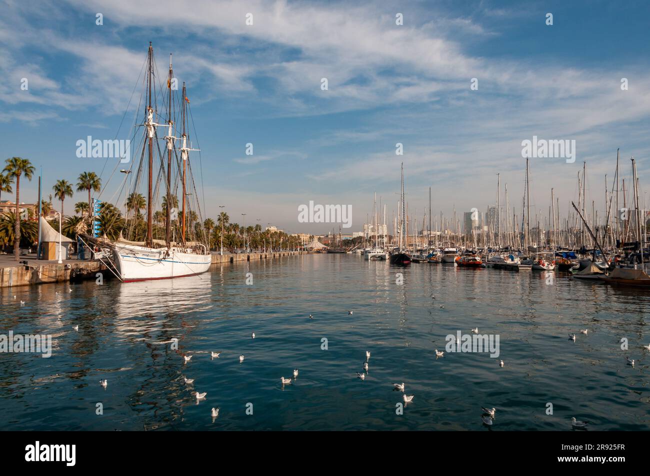 Europe harbor boats sailing hi-res stock photography and images - Alamy