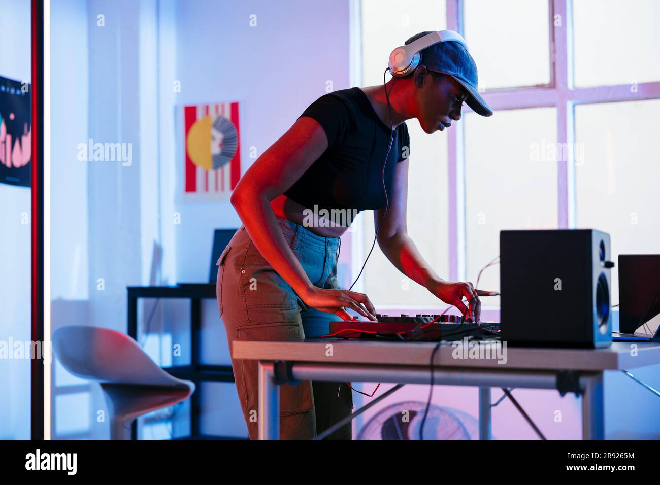 Home dj hi-res stock photography and images - Alamy