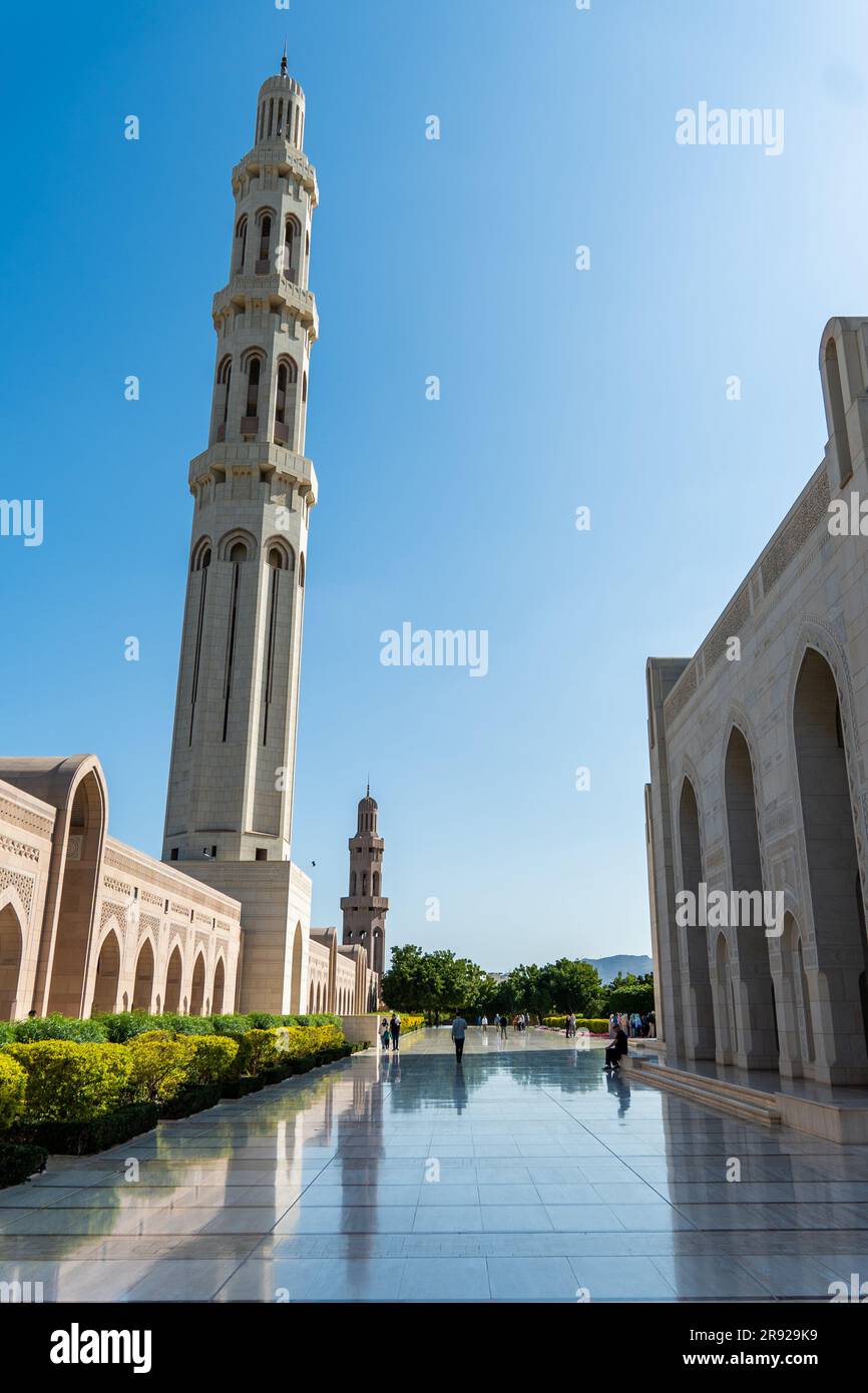 The grand mosque in oman Stock Photo - Alamy