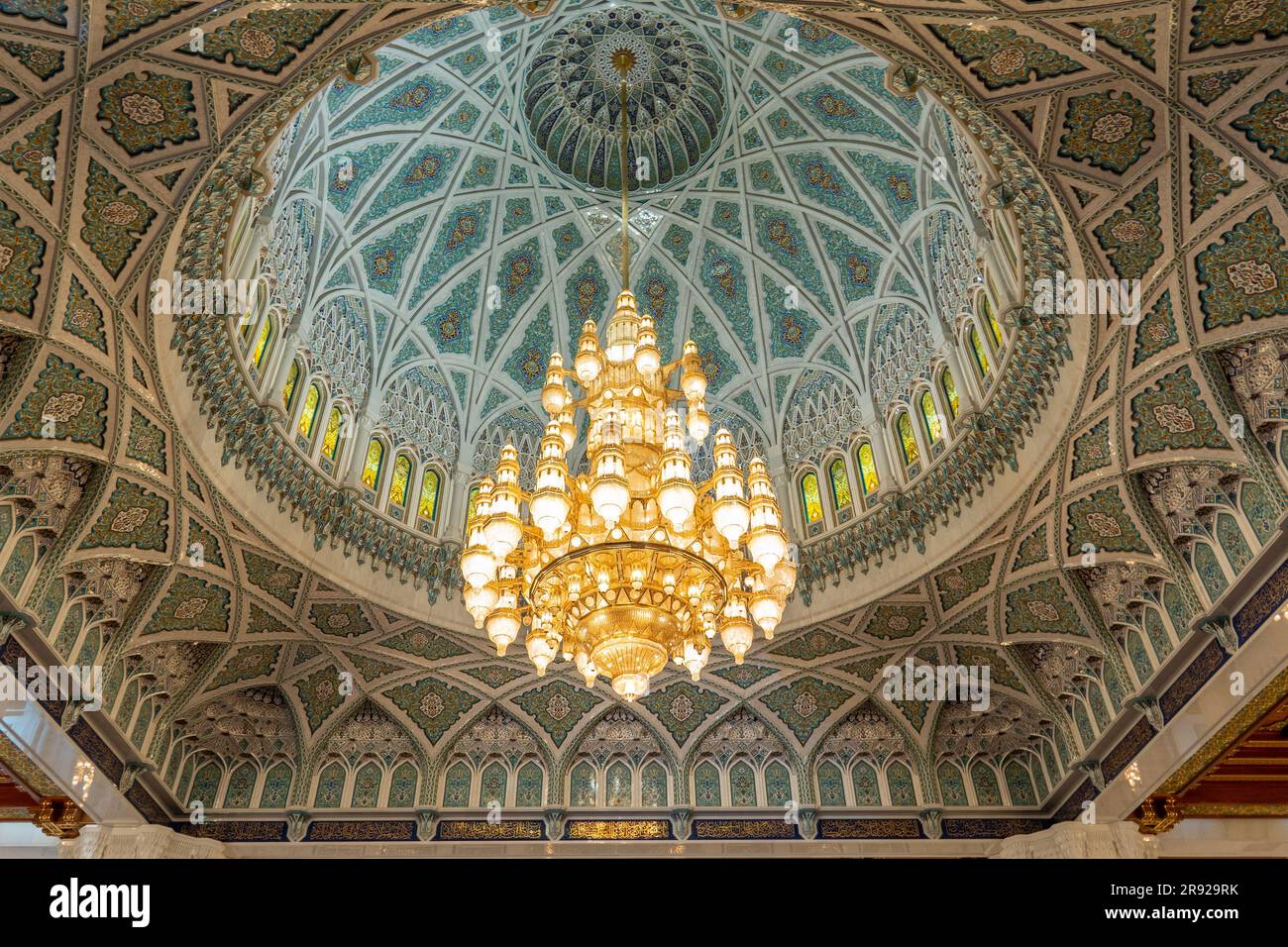 The grand mosque in oman Stock Photo - Alamy