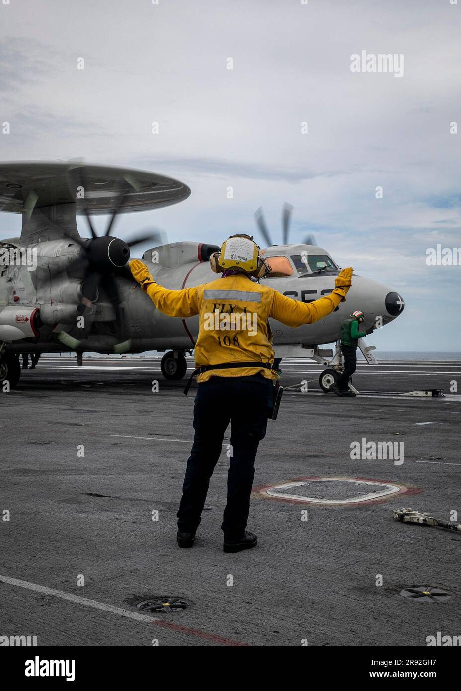 230622-N-EL850-2032 ATLANTIC OCEAN (June 22, 2023) Aviation BoatswainÕs ...