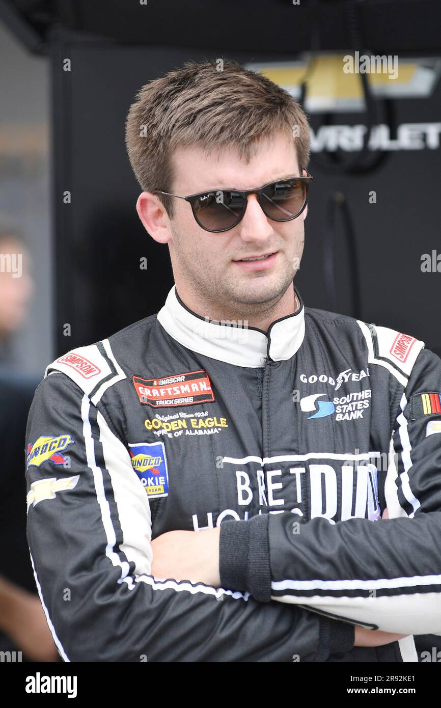 NASHVILLE, TN - JUNE 23: Bret Holmes (#32 Bret Holmes Racing Benton ...