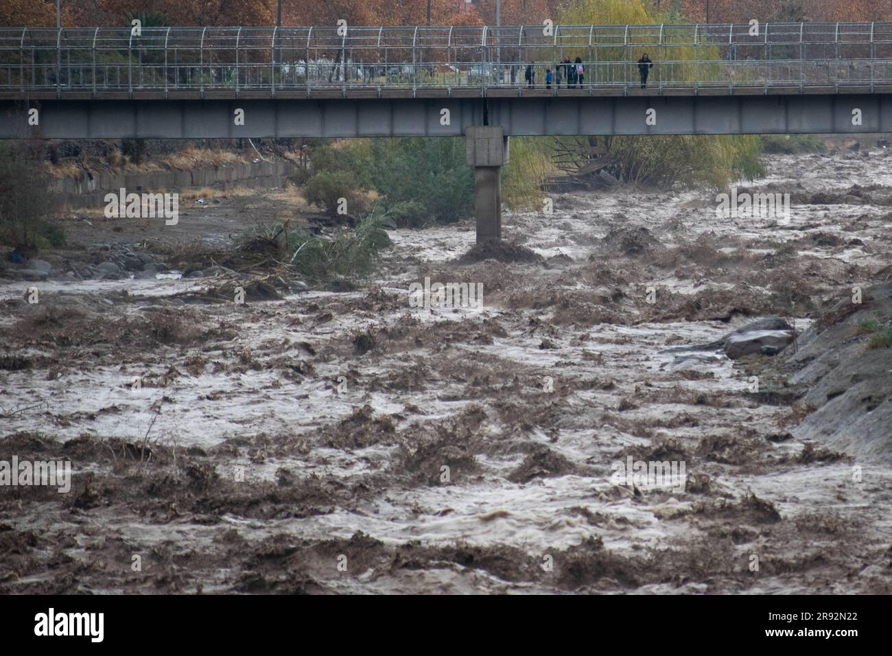 Rio mapocho chile hi-res stock photography and images - Alamy