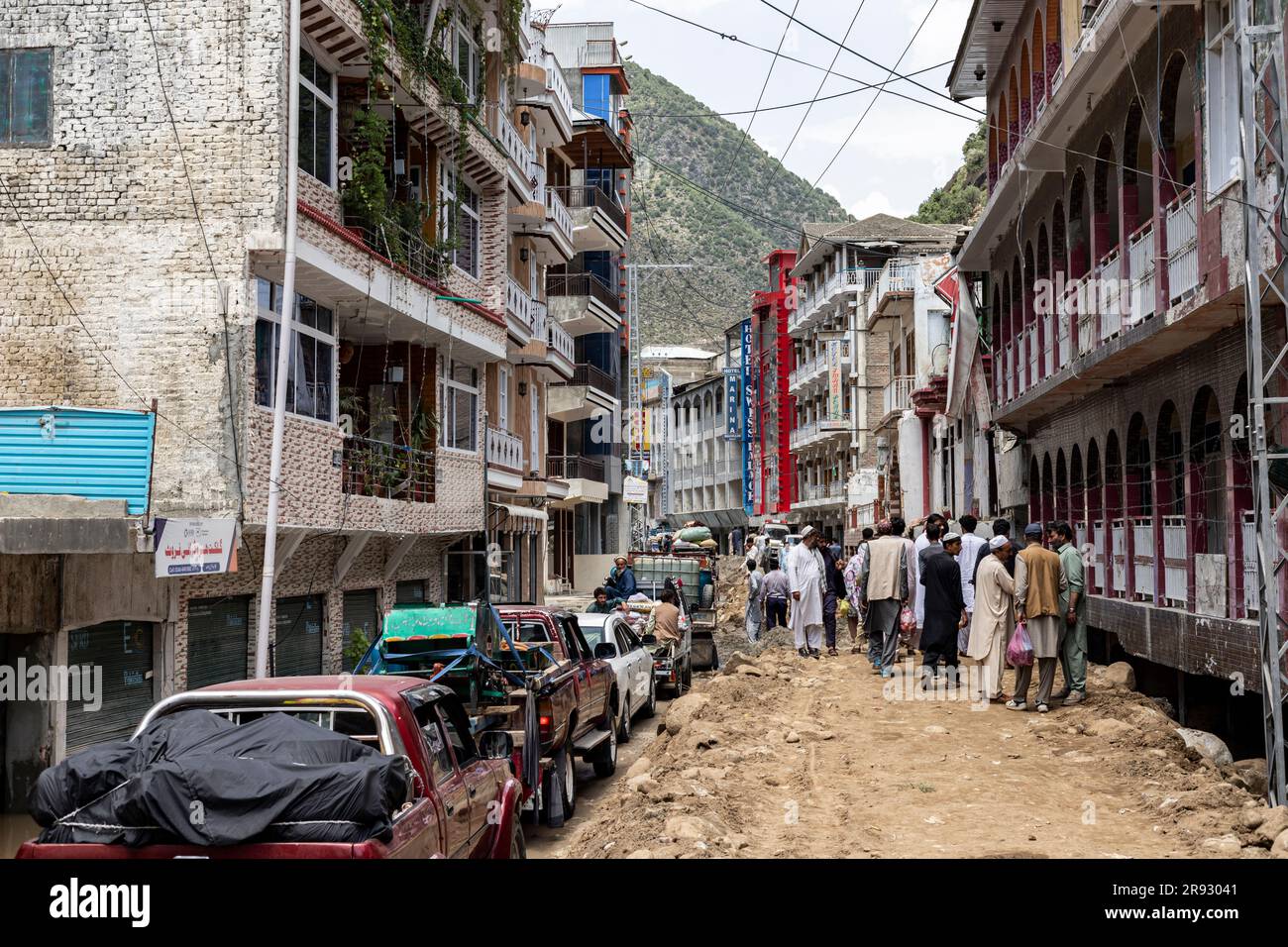Swat bahrain main bazaar situation after heavy flood in river swat ...