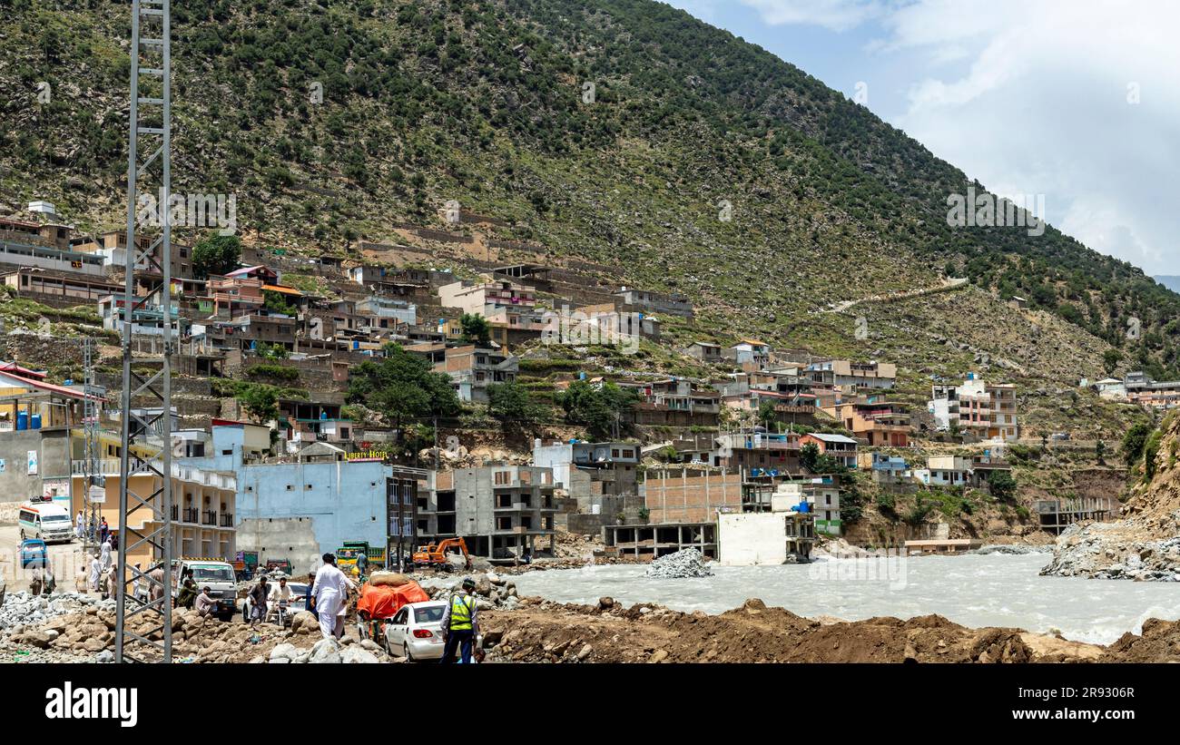 Heavy flood in river swat damaged the road and markets at bahrain swat ...