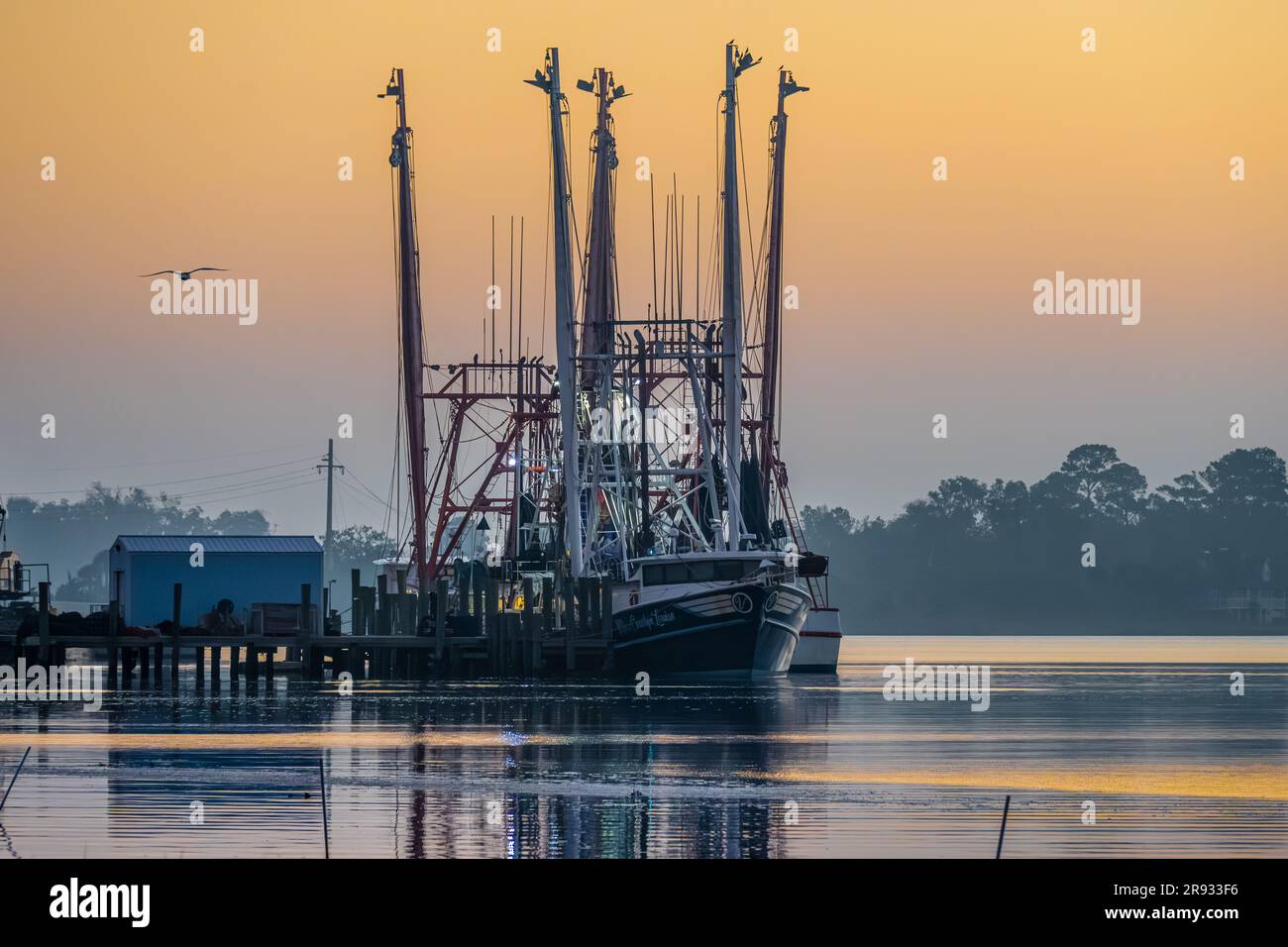 Fort george island shrimp boat hi-res stock photography and images - Alamy