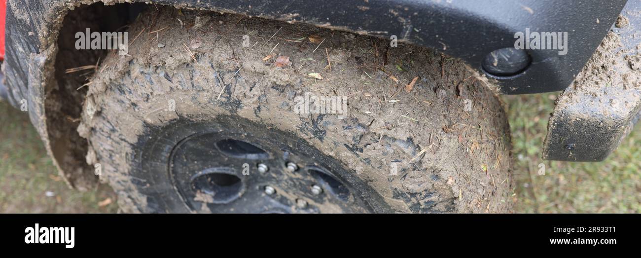 Car wheel standing offroad hi-res stock photography and images - Alamy