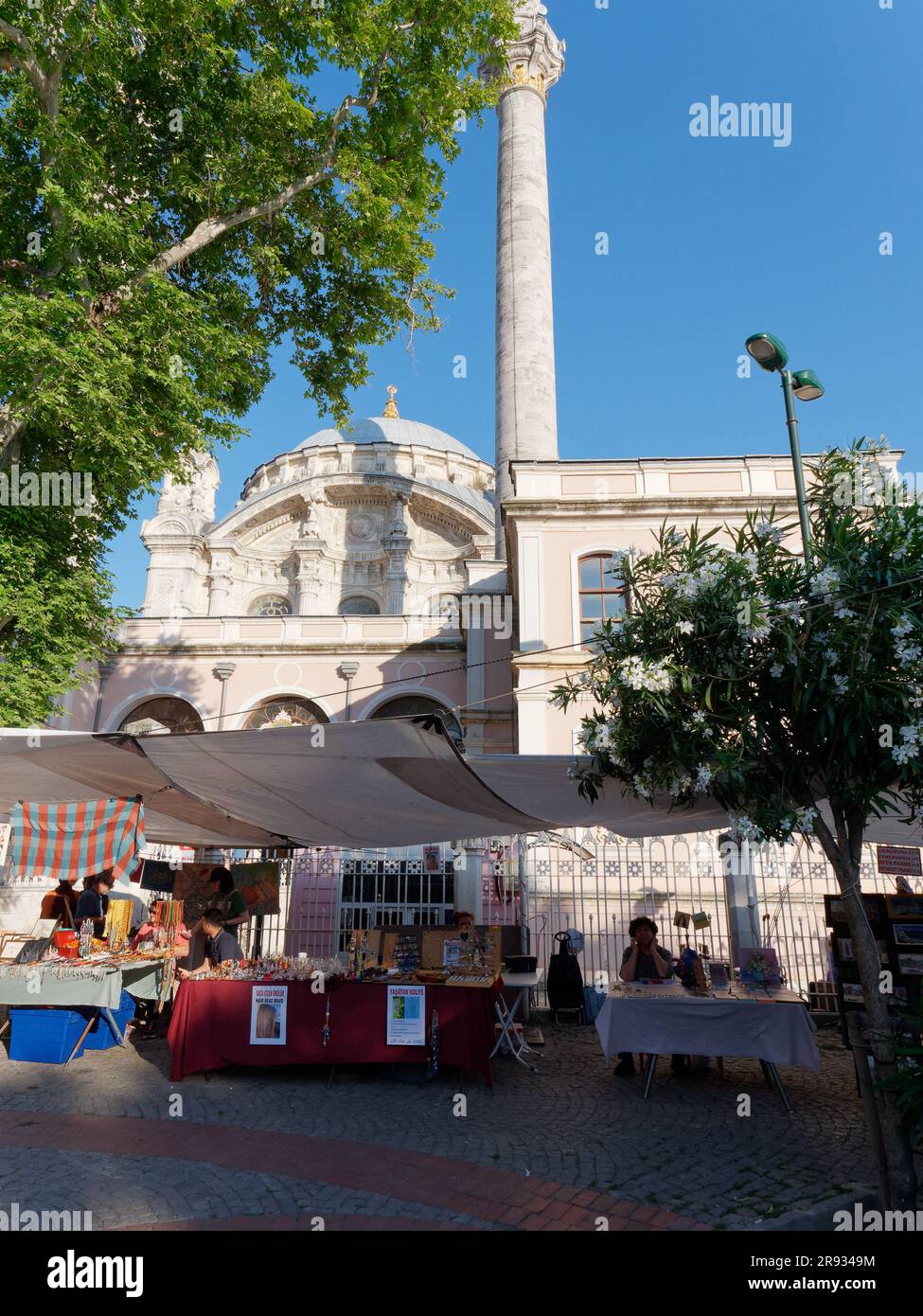 Grand Mecidiye Mosque (Ortaköy Mosque) by the waterside in Ortakoy ...