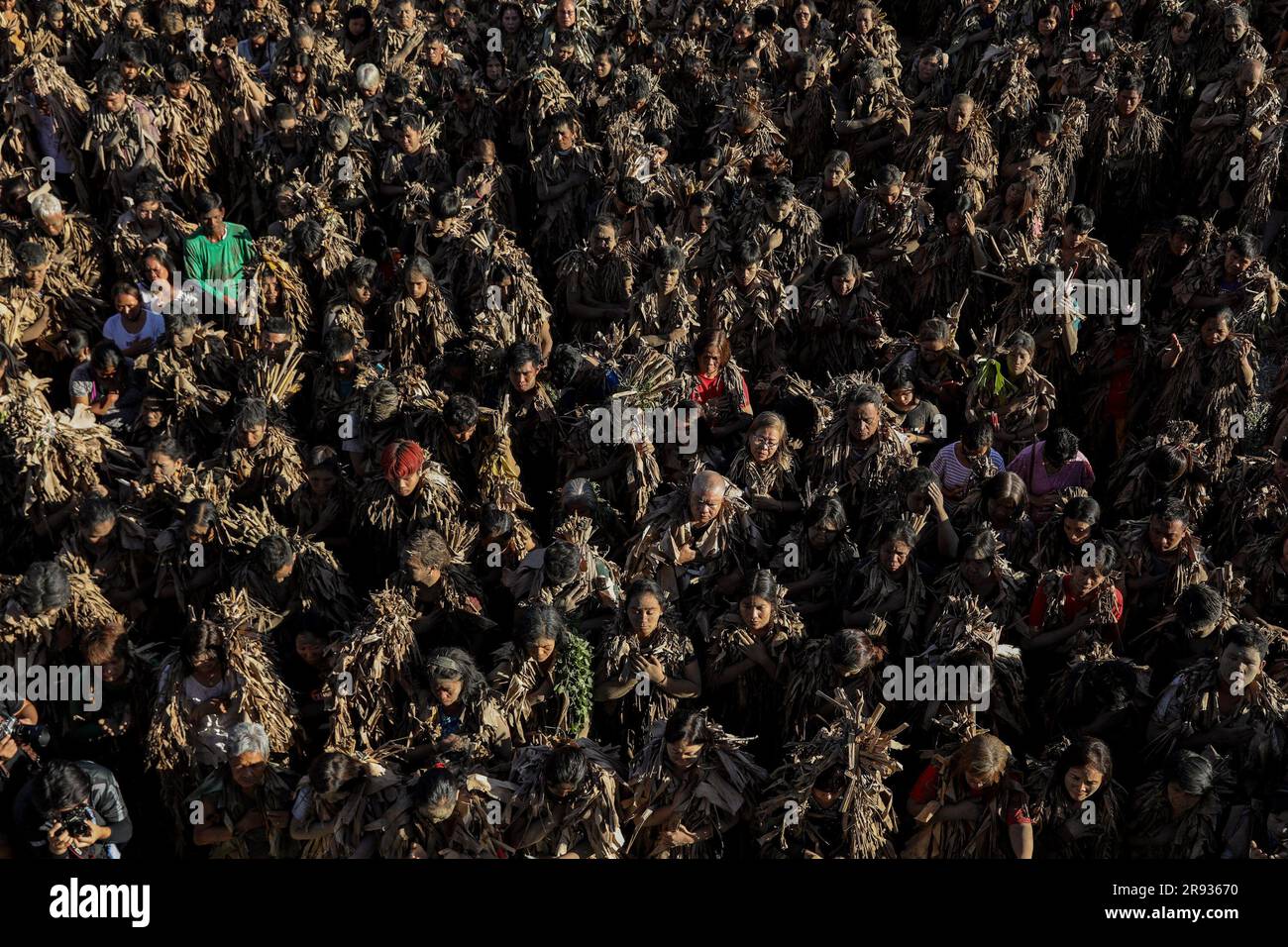 Mud people festival manila hi-res stock photography and images - Alamy
