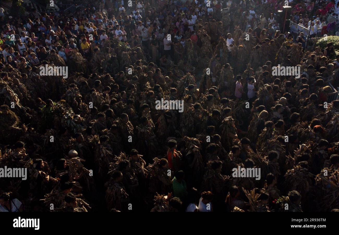 Mud people festival manila hi-res stock photography and images - Alamy