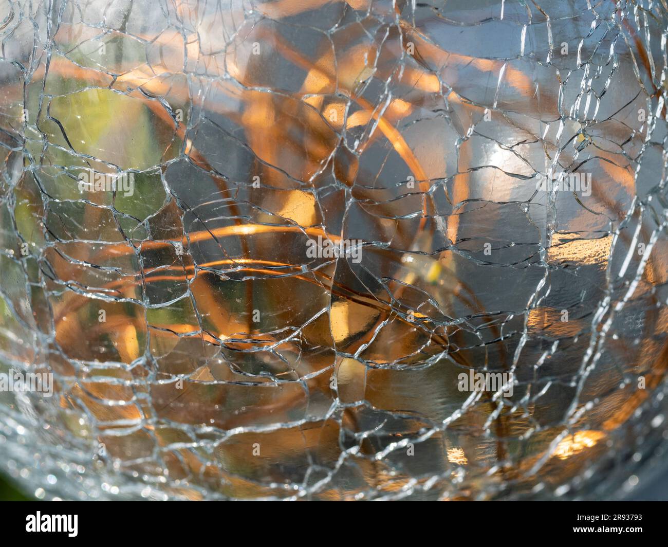 Copper wire inside a cracked glass globe, Solar lights and decoration ...