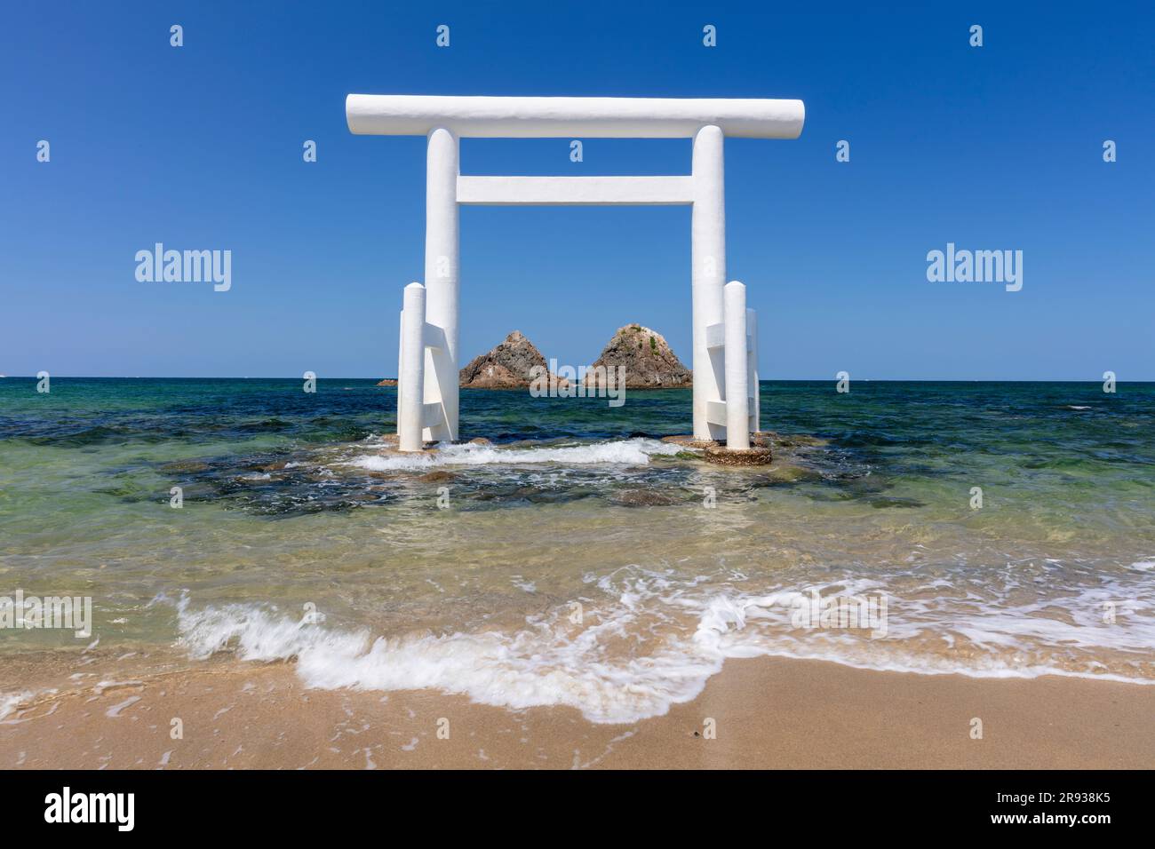 Married Couple Rocks in Sakurai Futamigaura Stock Photo - Alamy