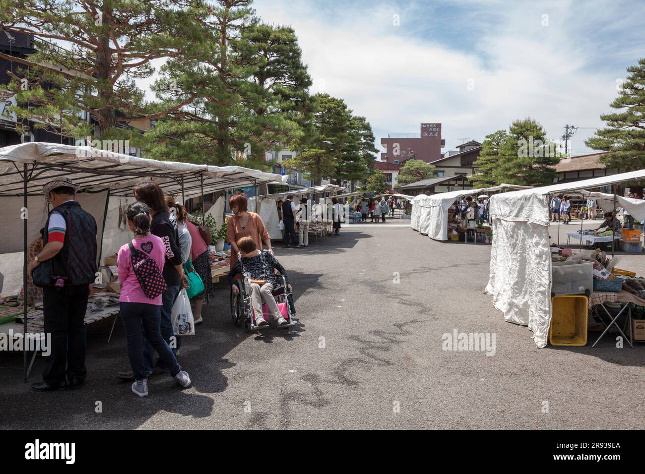 Takayama japan in early hi-res stock photography and images - Alamy