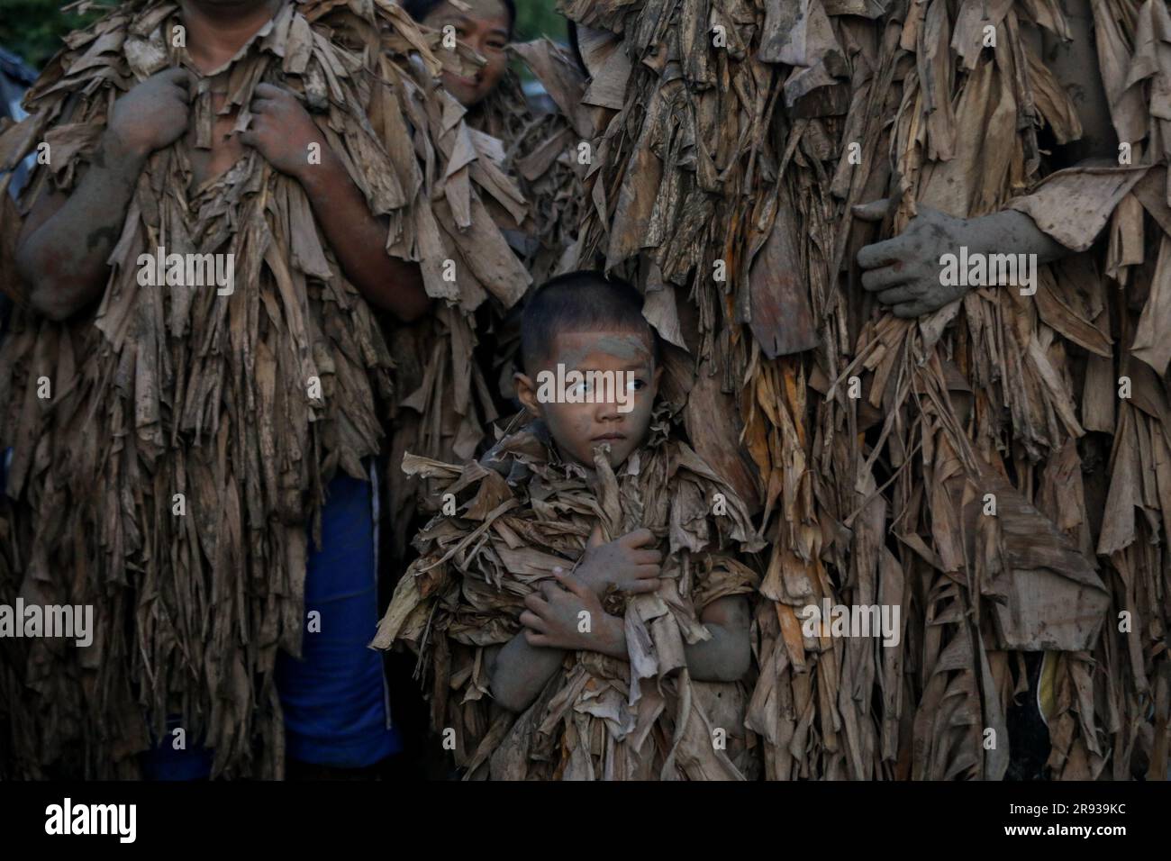 Mud people festival manila hi-res stock photography and images - Alamy