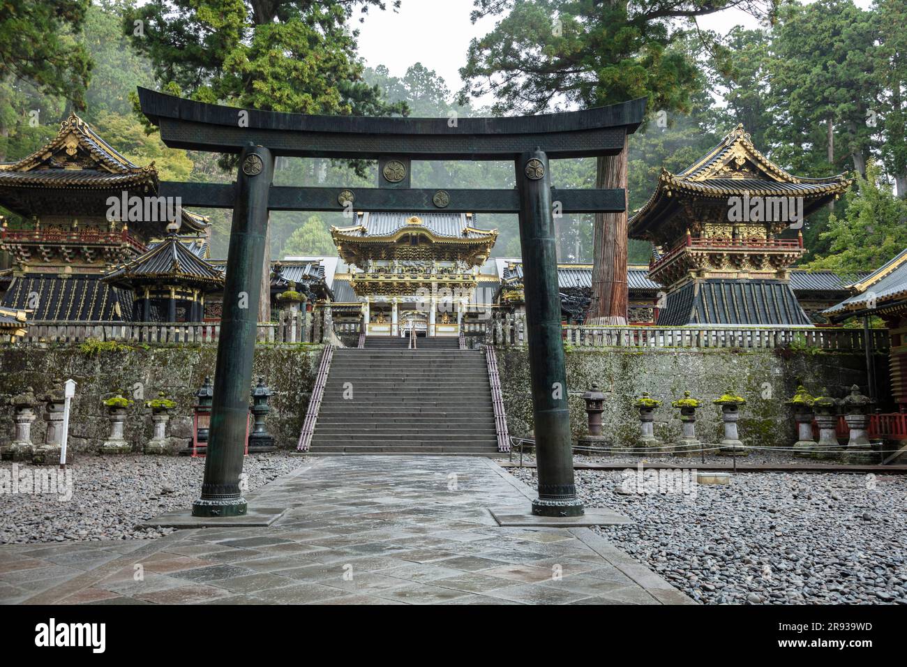 Yomeimon Gate of the Nikko Toshogu Shrine Stock Photo - Alamy