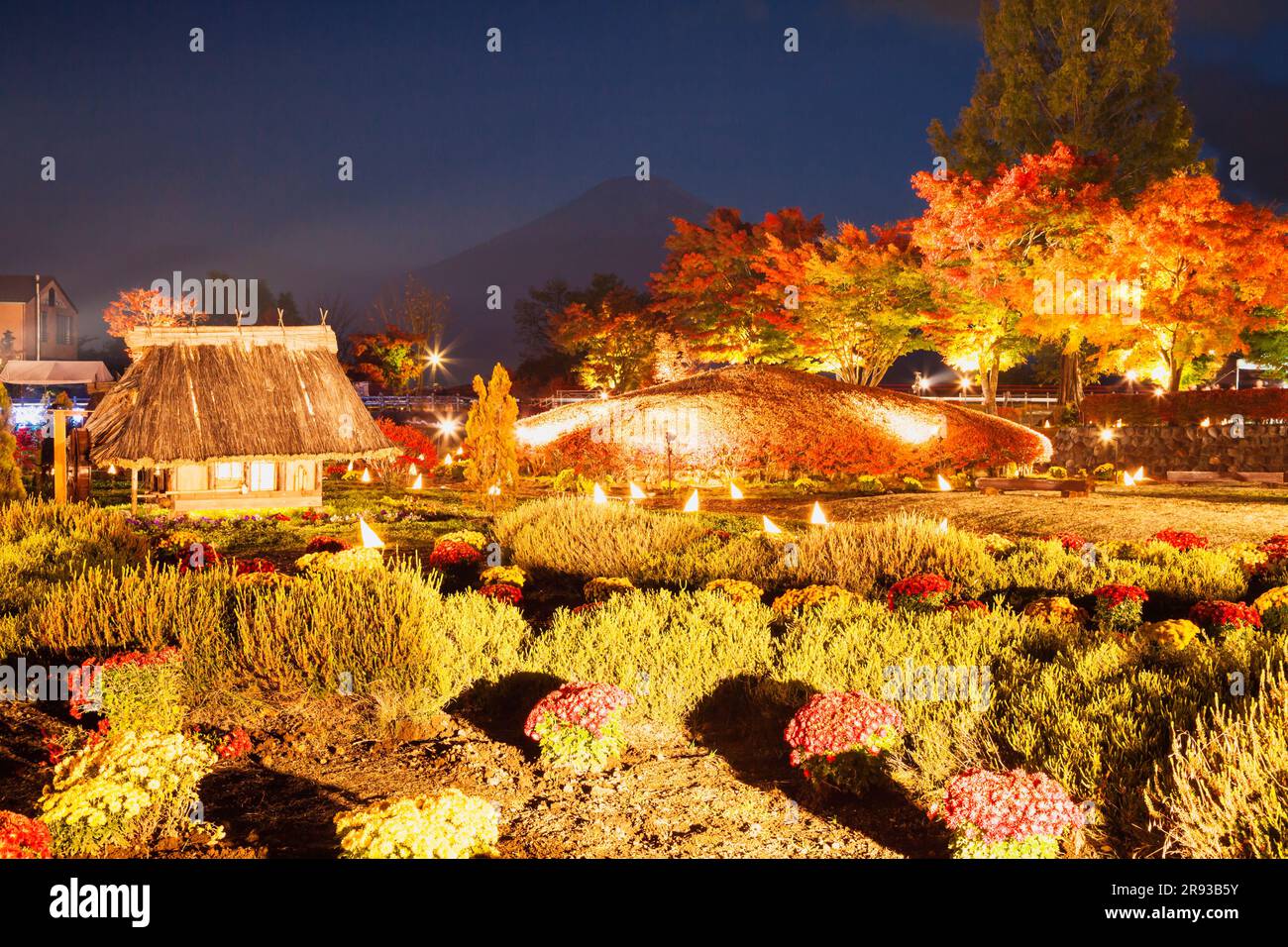 Kawaguchiko autumn festival hi-res stock photography and images - Alamy