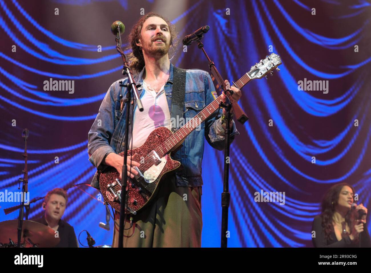 John byrne artist hi-res stock photography and images - Alamy