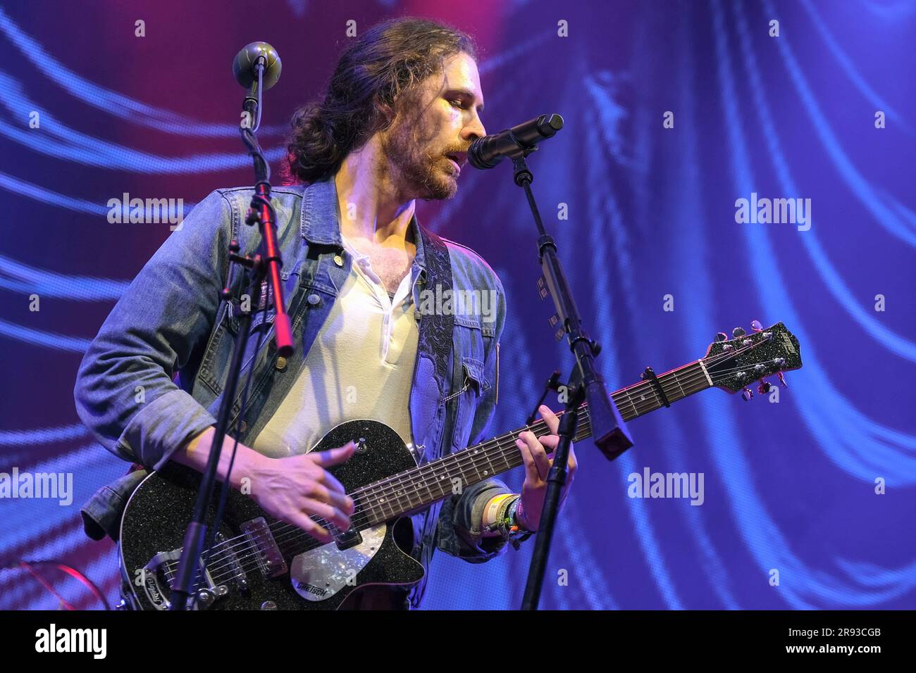 Hozier 2023 hi-res stock photography and images - Alamy