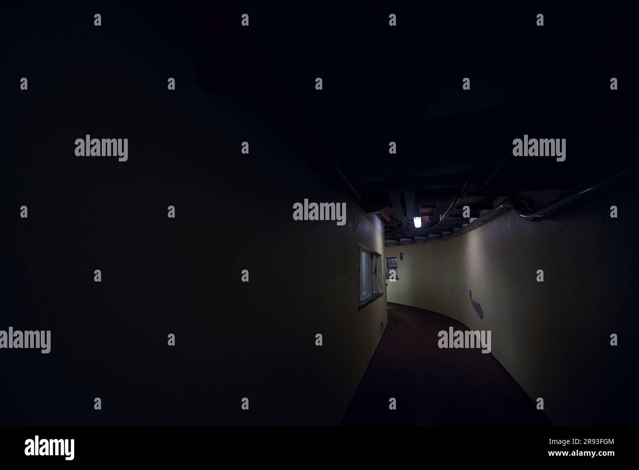 Empty narrow alleyway with street lights hi-res stock photography and ...