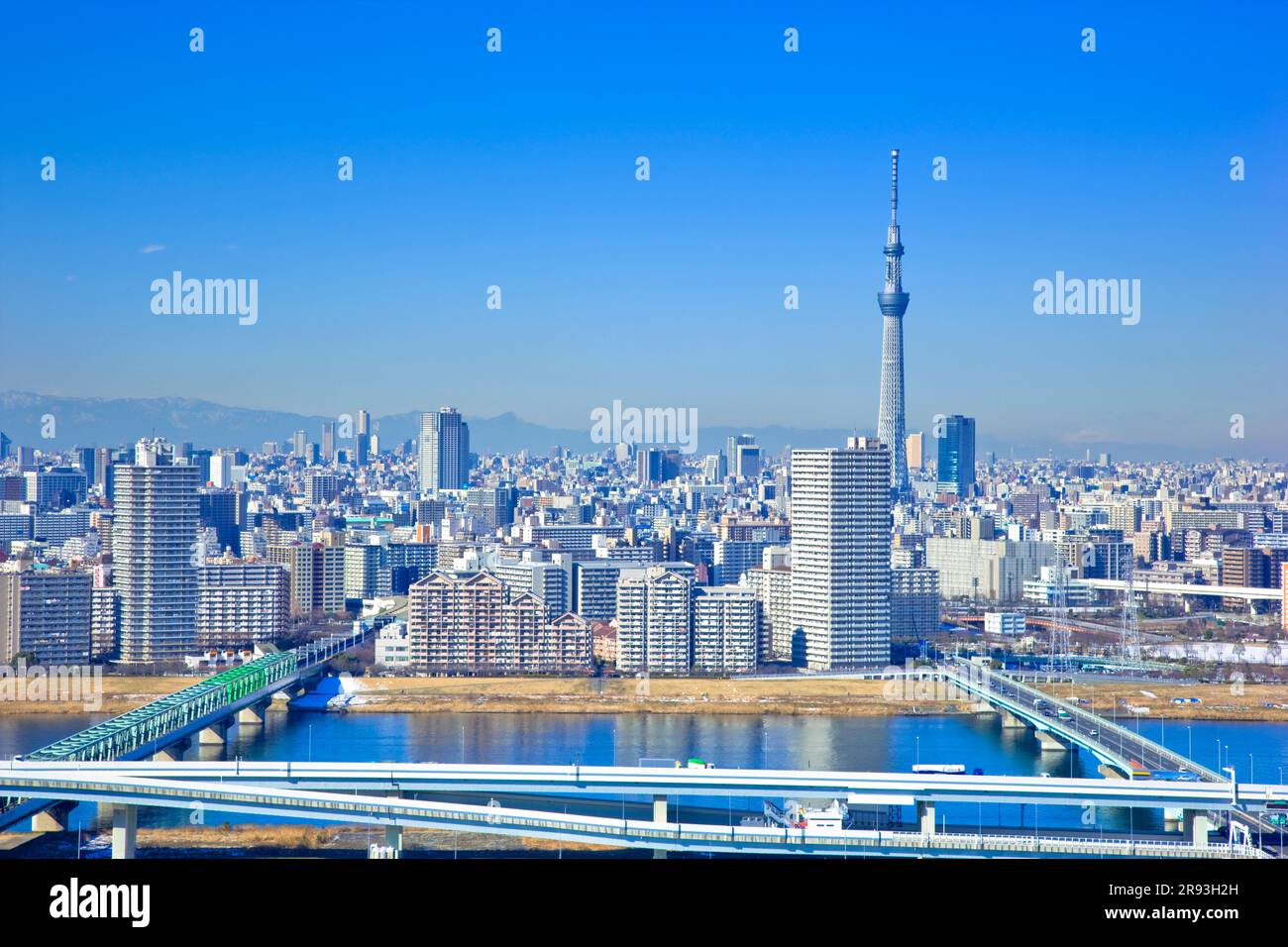 Tokyo skytree tower arakawa river hi-res stock photography and images ...
