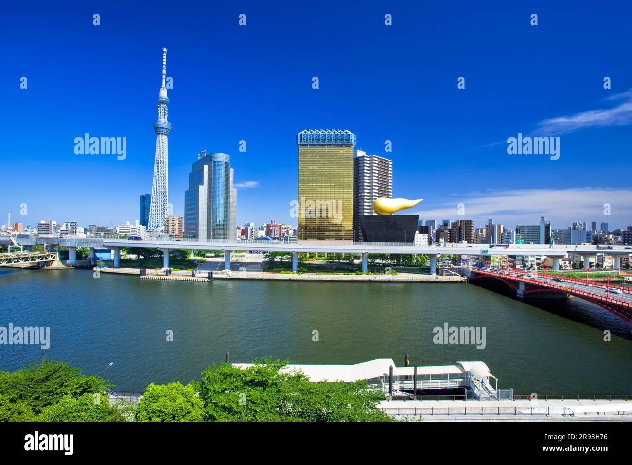 Sumida River and Tokyo Sky Tree Stock Photo - Alamy