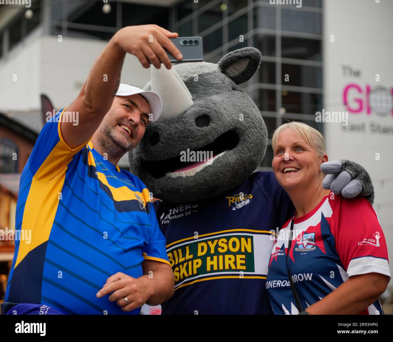 Ronnie rhino hi-res stock photography and images - Alamy