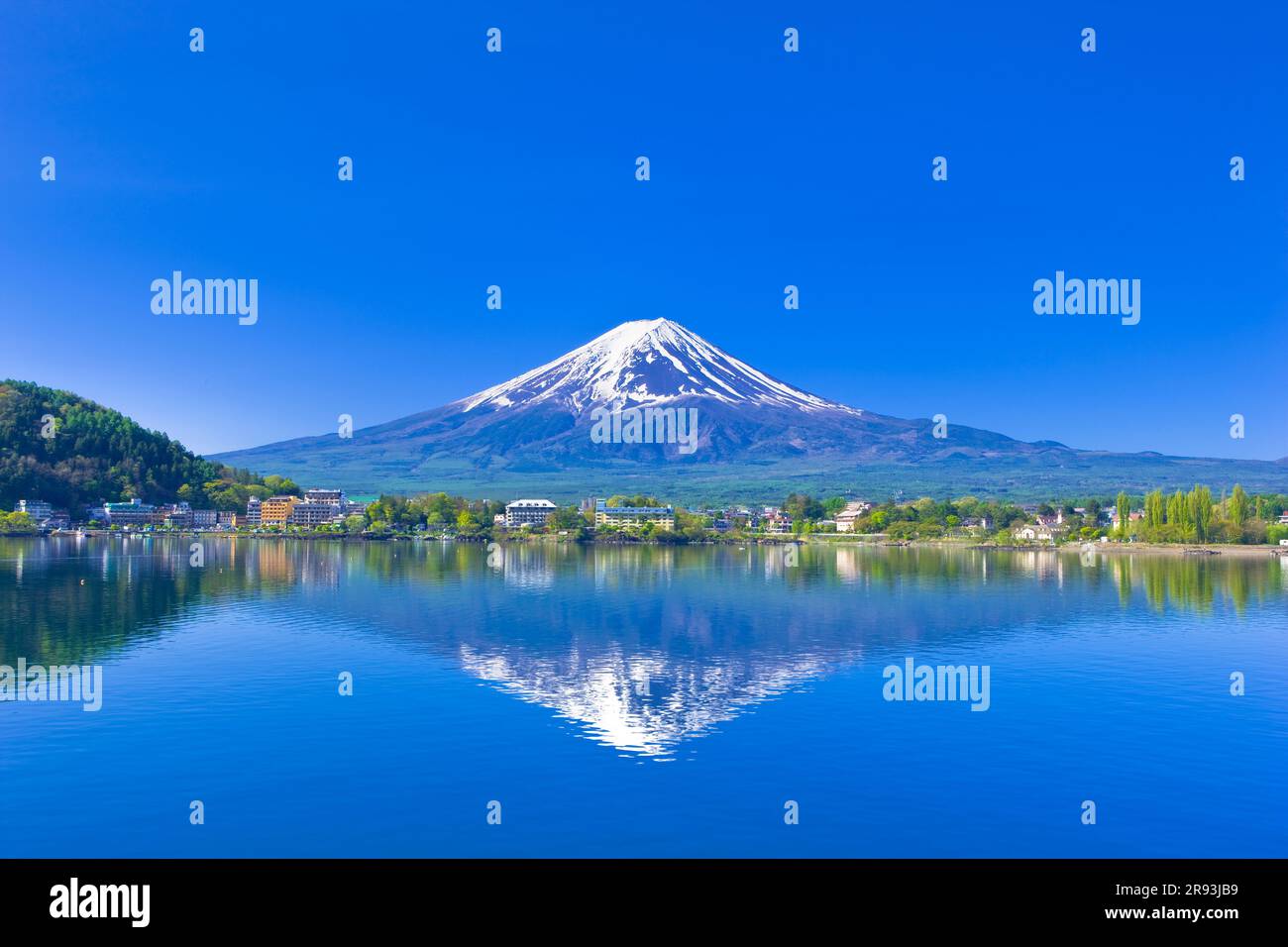Reflection mountain fuji lake kawaguchi hi-res stock photography and ...