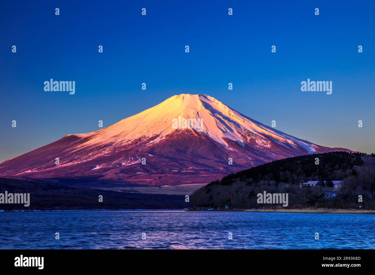 Mt. Fuji and Lake Yamanaka at sunrise Stock Photo - Alamy