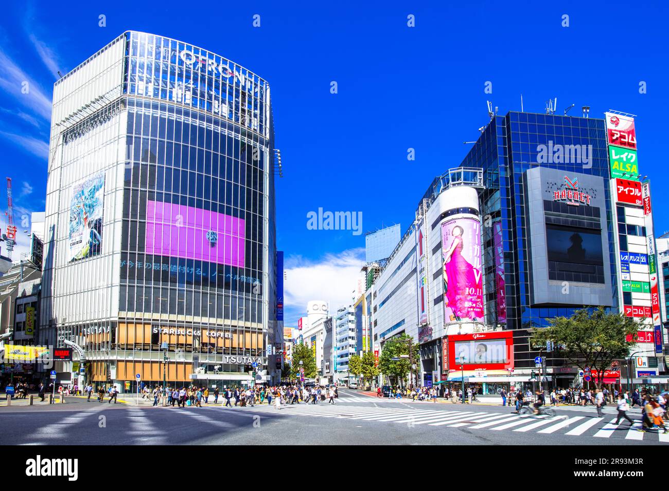 Shibuya Scramble Crossing Stock Photo - Alamy