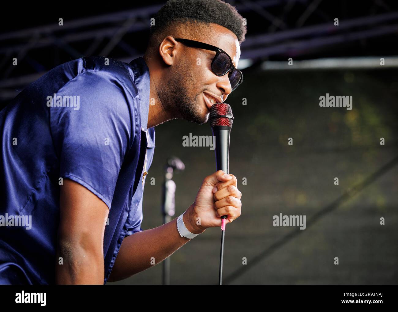 Tadiwa Mahlunge, Stand-Up Comedian, Open Air Comedy Gala, Southend-on ...