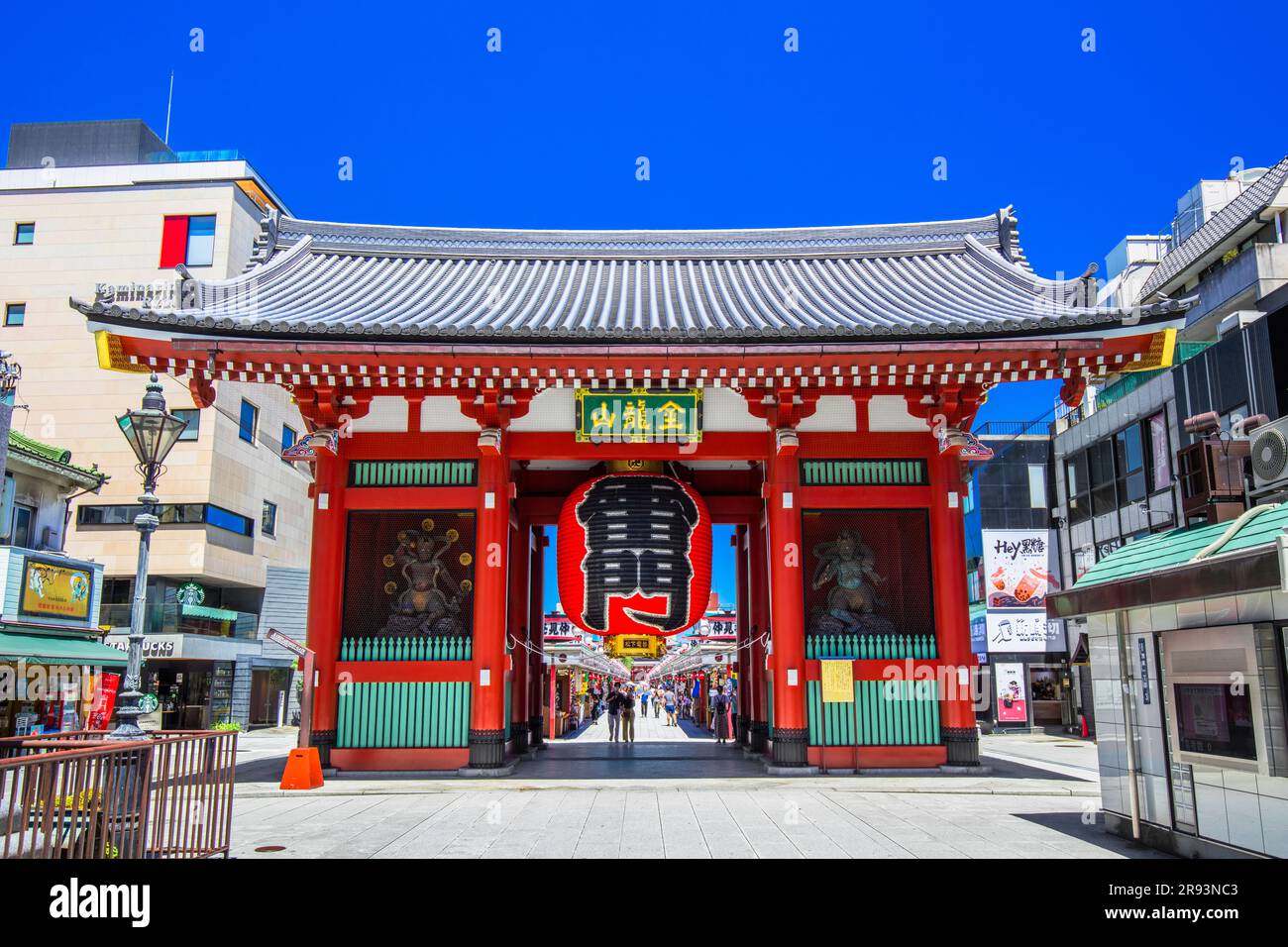 Thunder Gate of Sensoji Temple Stock Photo - Alamy