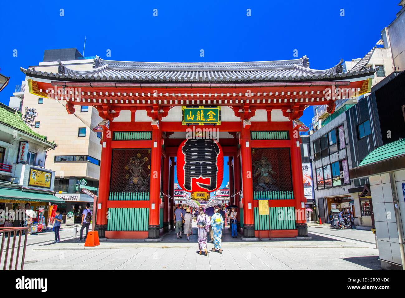 Thunder Gate of Sensoji Temple Stock Photo - Alamy