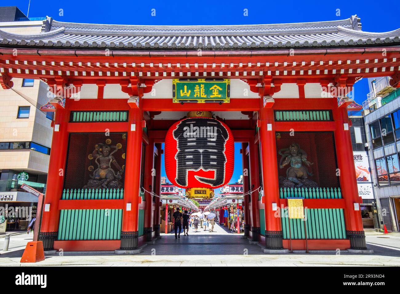 Thunder Gate of Sensoji Temple Stock Photo - Alamy