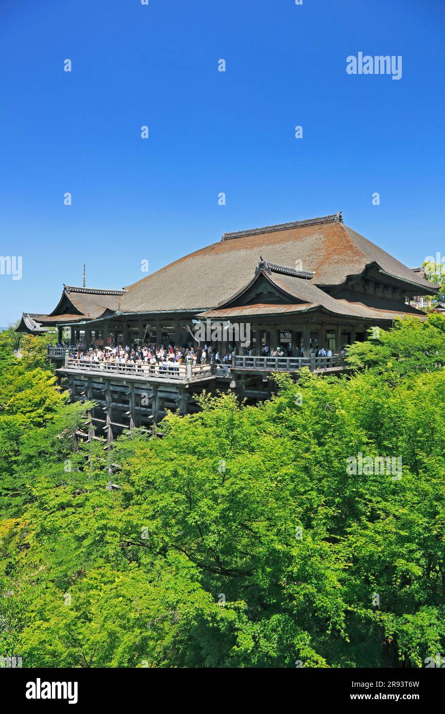Spring kyoto kiyomizu temple hi-res stock photography and images - Alamy