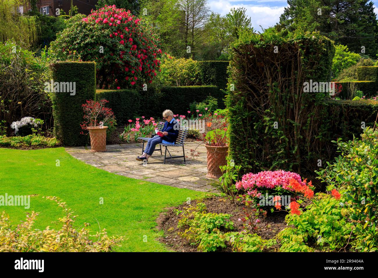 Reading corner garden uk hi-res stock photography and images - Alamy