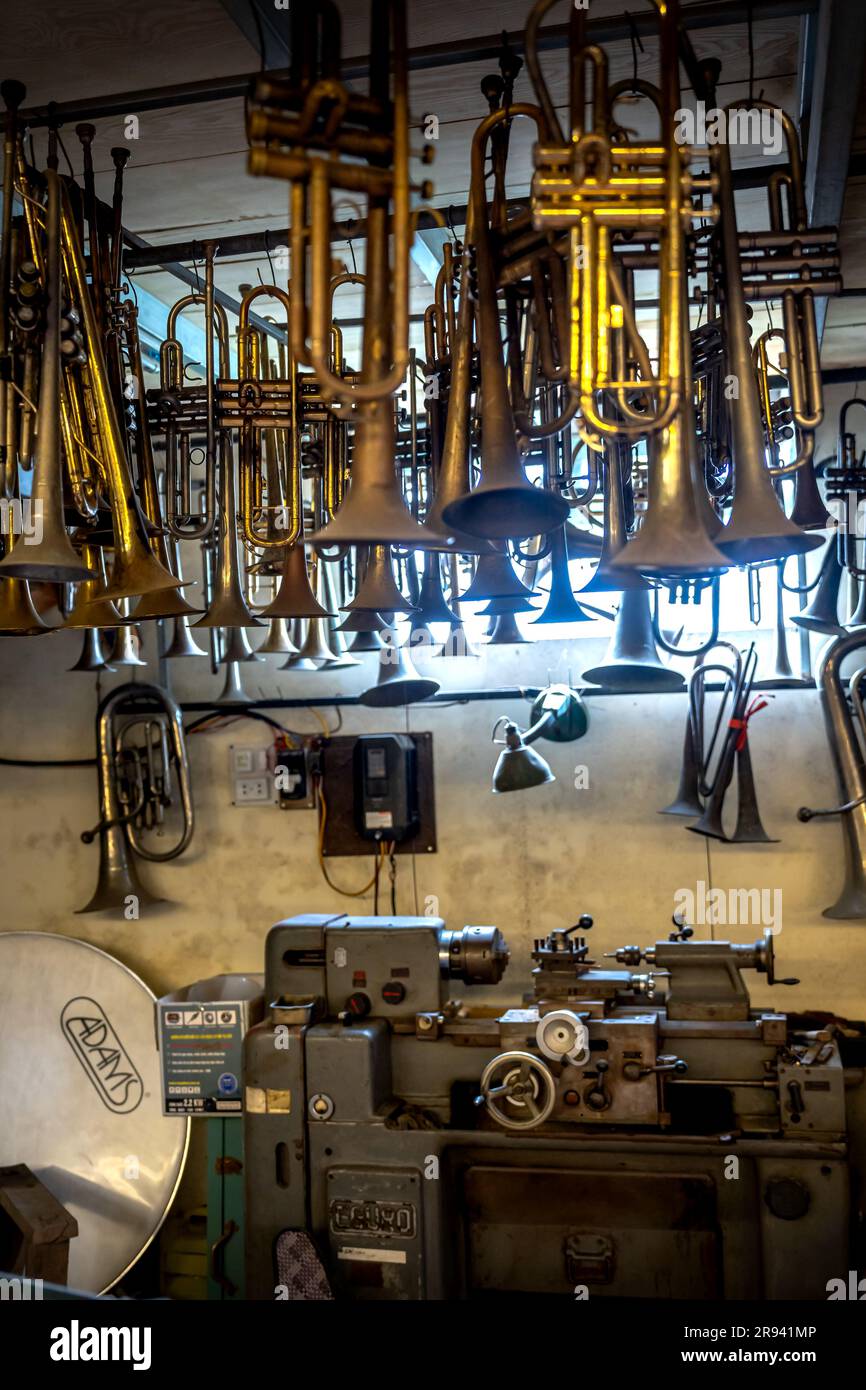 Repaired trumpet hi-res stock photography and images - Alamy