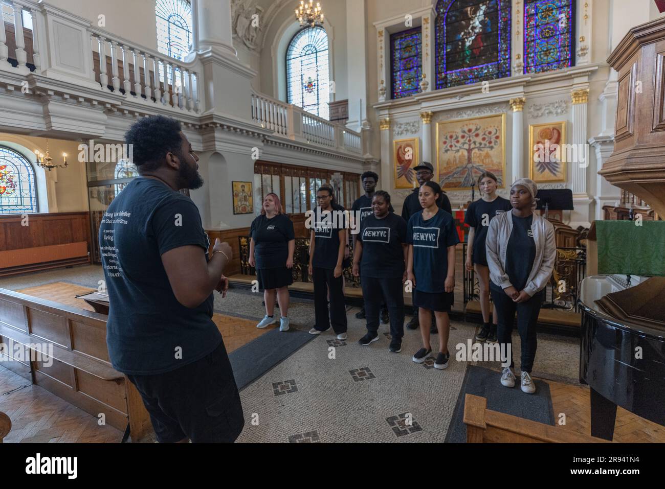 Newyvc choir hi-res stock photography and images - Alamy