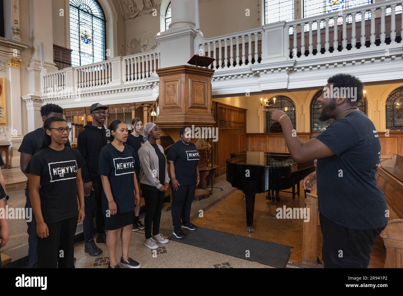 Newyvc choir hi-res stock photography and images - Alamy
