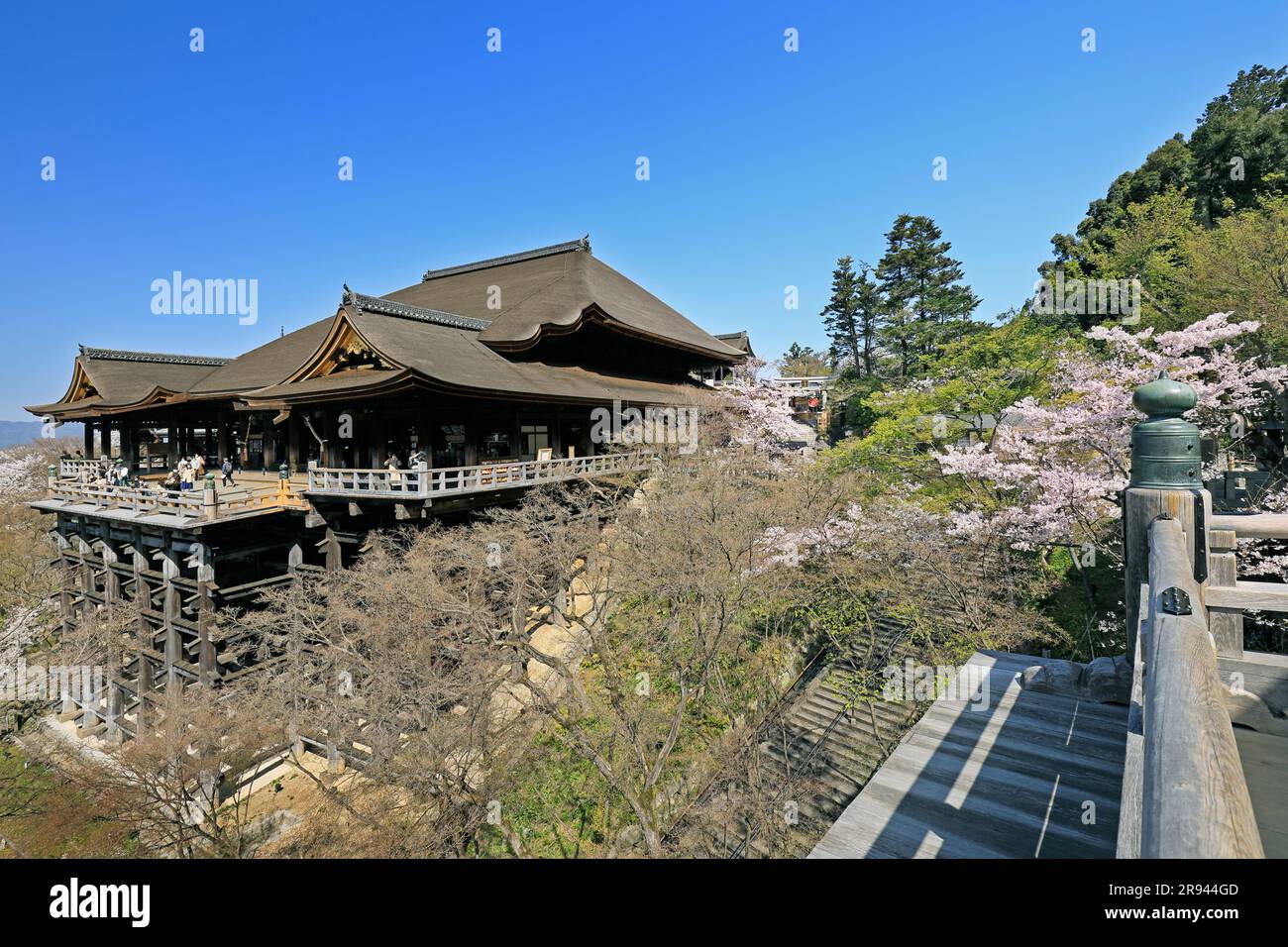 Spring kyoto kiyomizu temple hi-res stock photography and images - Alamy