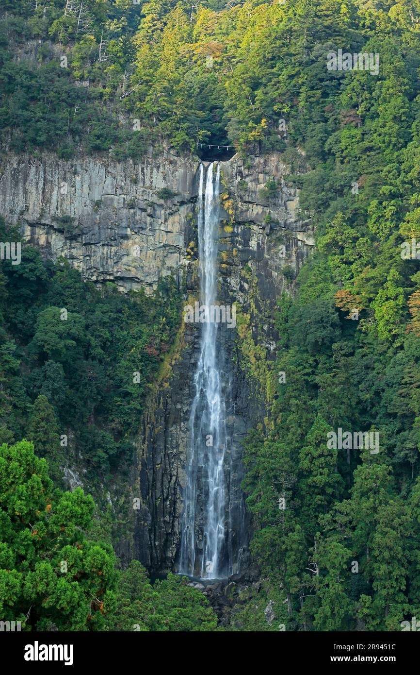 Kumano nachi taisha shrine hi-res stock photography and images - Alamy