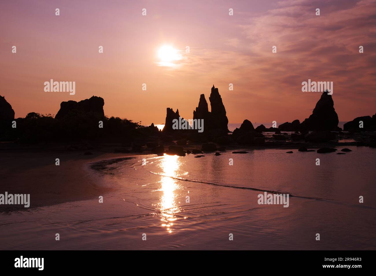 Hashigui iwa rock hi-res stock photography and images - Alamy
