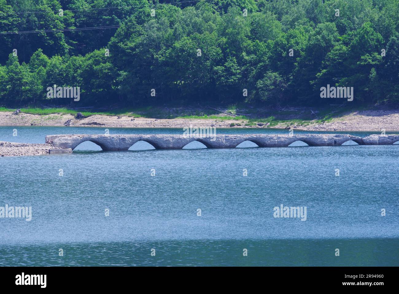 Taushubetsu River Bridge and Lake Nukabira Stock Photo - Alamy