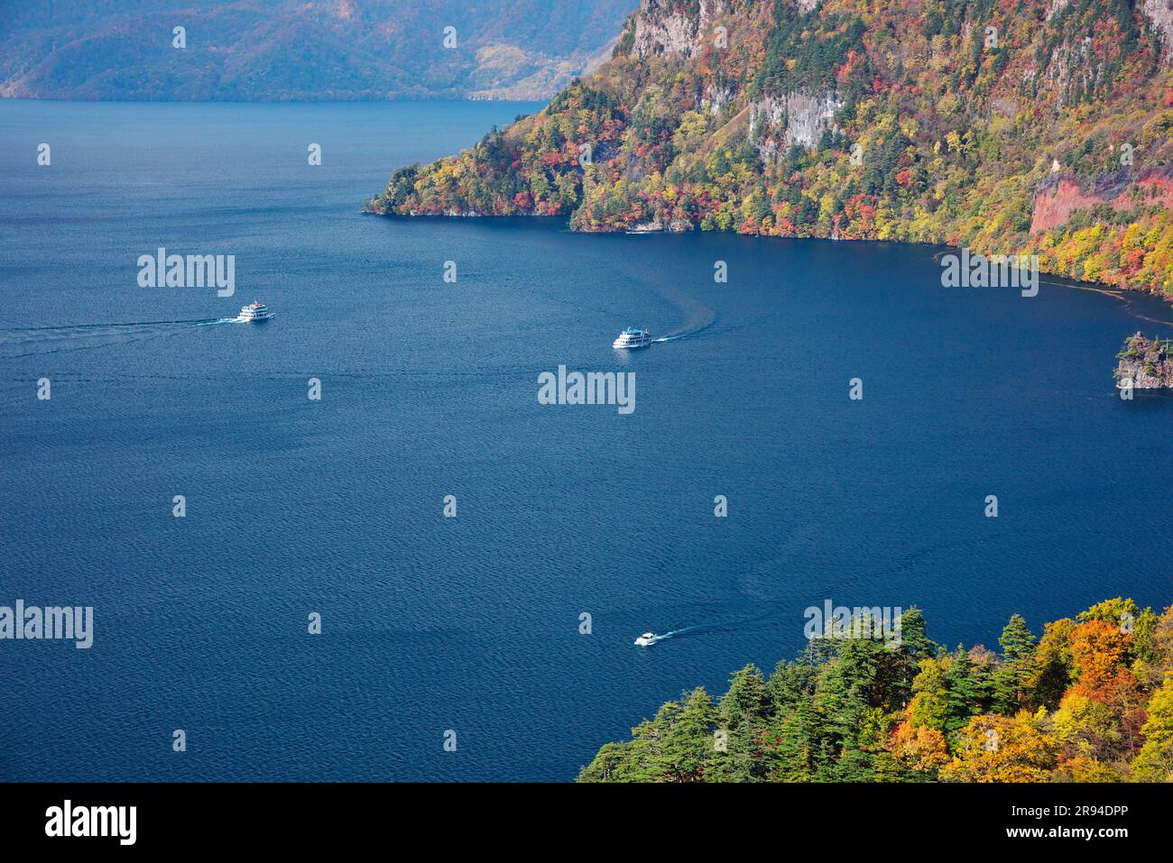 Autumn at Lake Towada Stock Photo - Alamy