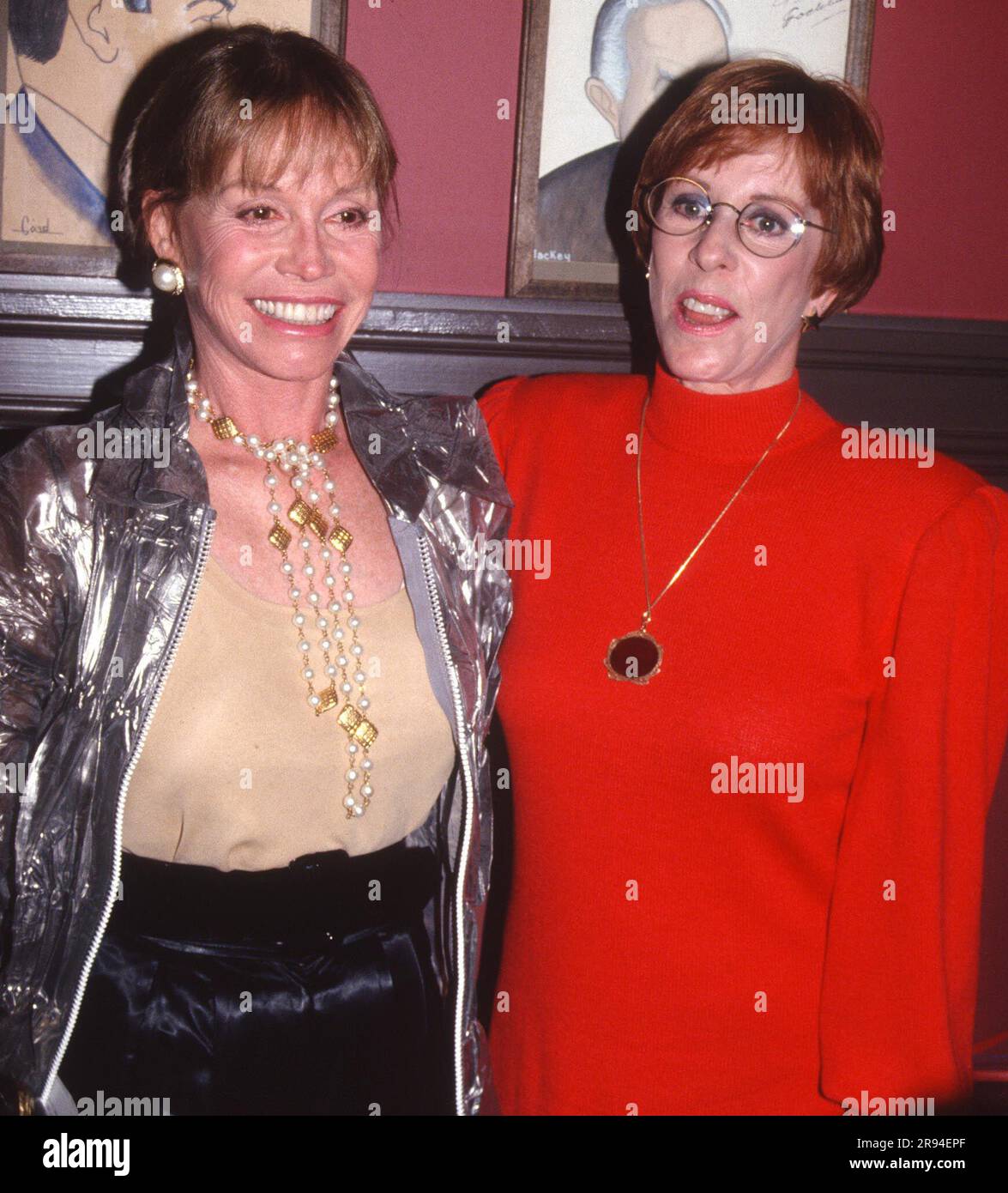 1999 Mary Tyler Moore Carl Burnett John Barrett/PHOTOlink Photo via ...