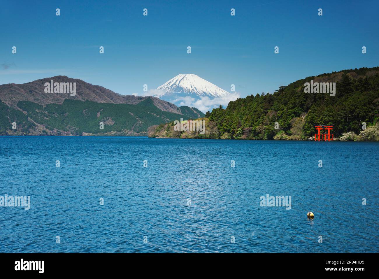 Ashinoko lake hakone kanagawa hi-res stock photography and images - Alamy