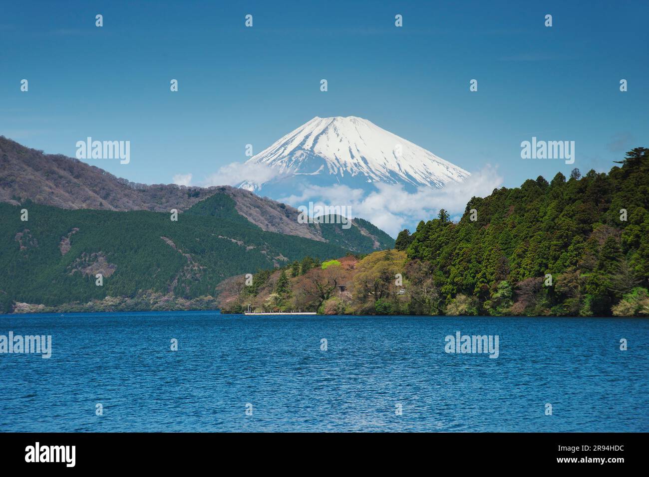 Lake Ashinoko and Mt Stock Photo - Alamy