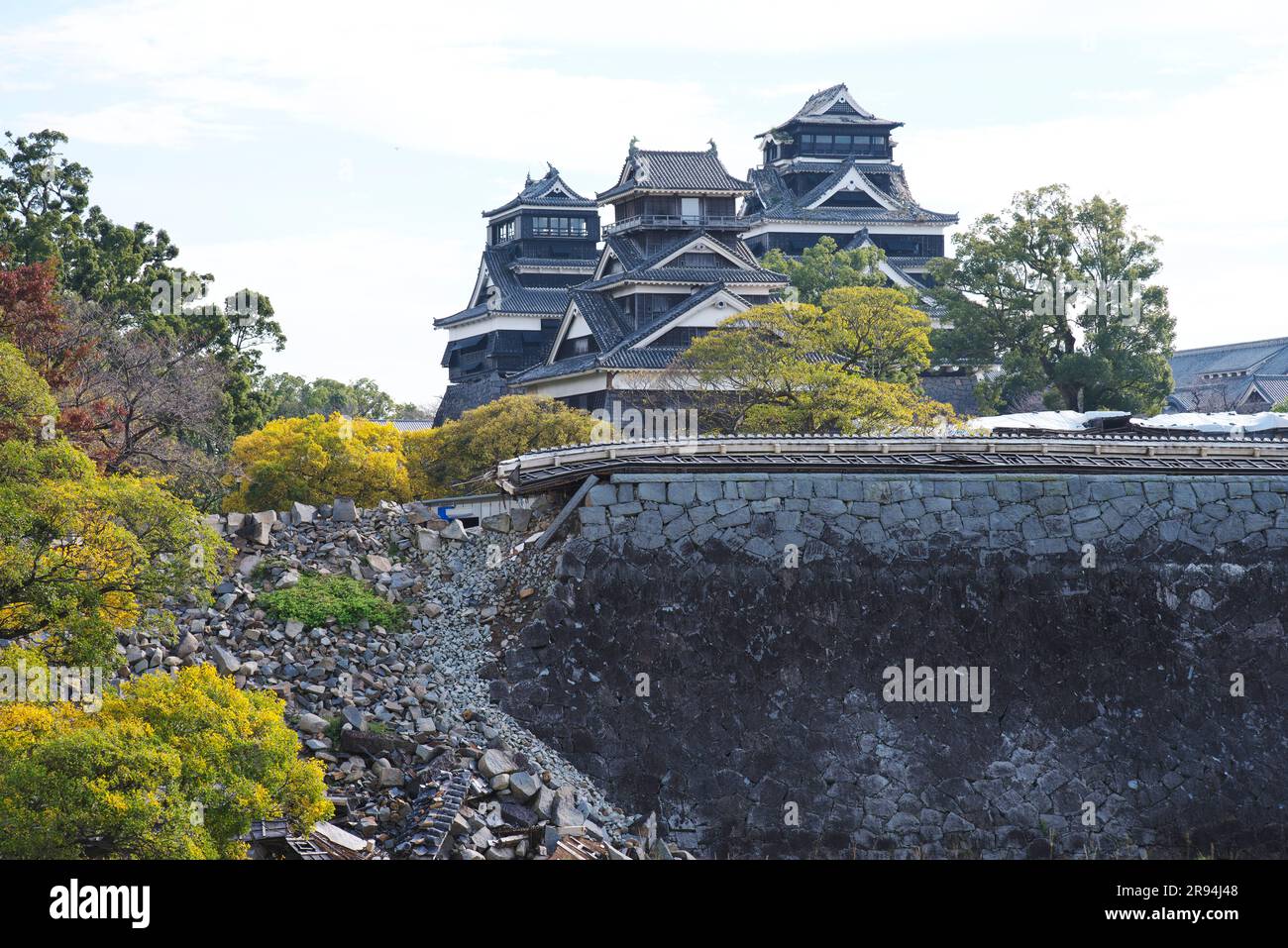 Kumamoto Castle after the Kumamoto Earthquake Stock Photo - Alamy