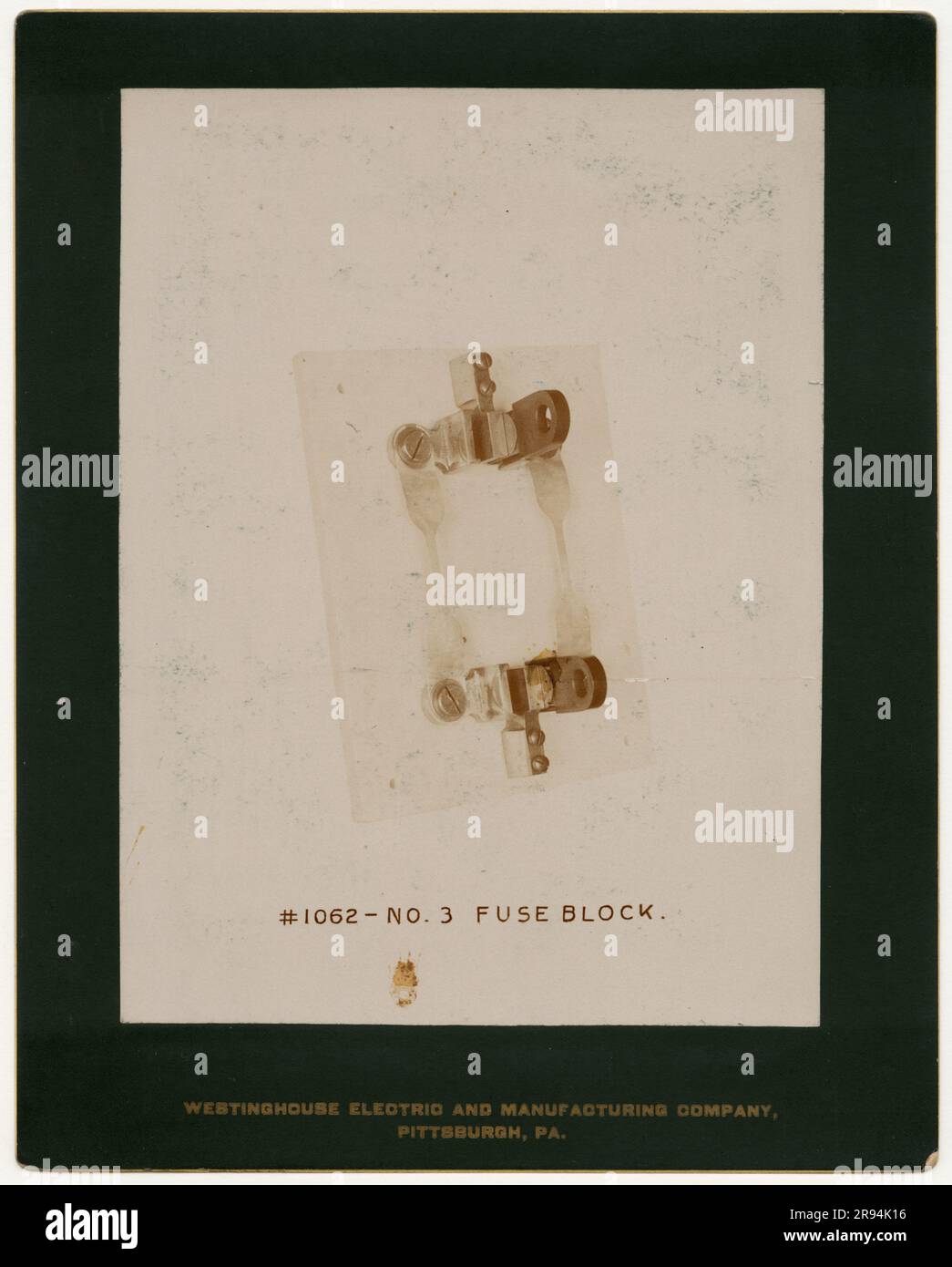 Fuse block hi-res stock photography and images - Alamy