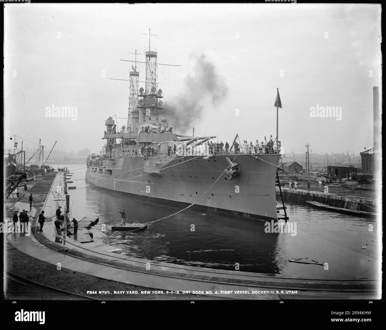 Vessel 4 Black and White Stock Photos & Images - Alamy