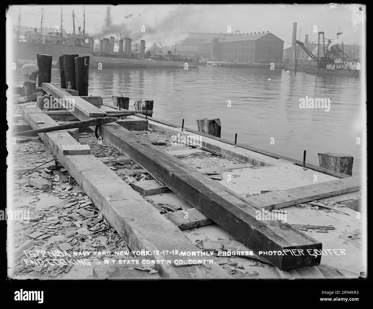 End of pier construction Black and White Stock Photos & Images - Alamy